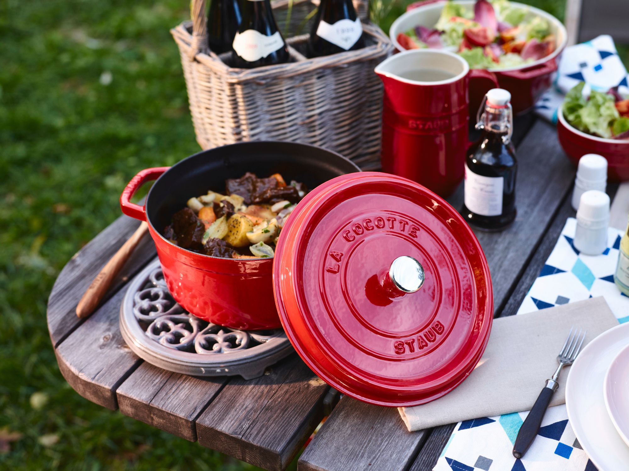 Staub Cocotte Round 26cm Cherry Red